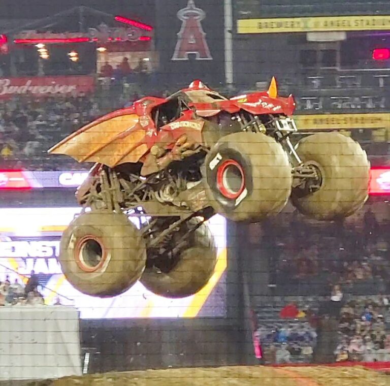 Monster Jam - Horsing Around In LAHorsing Around In LA